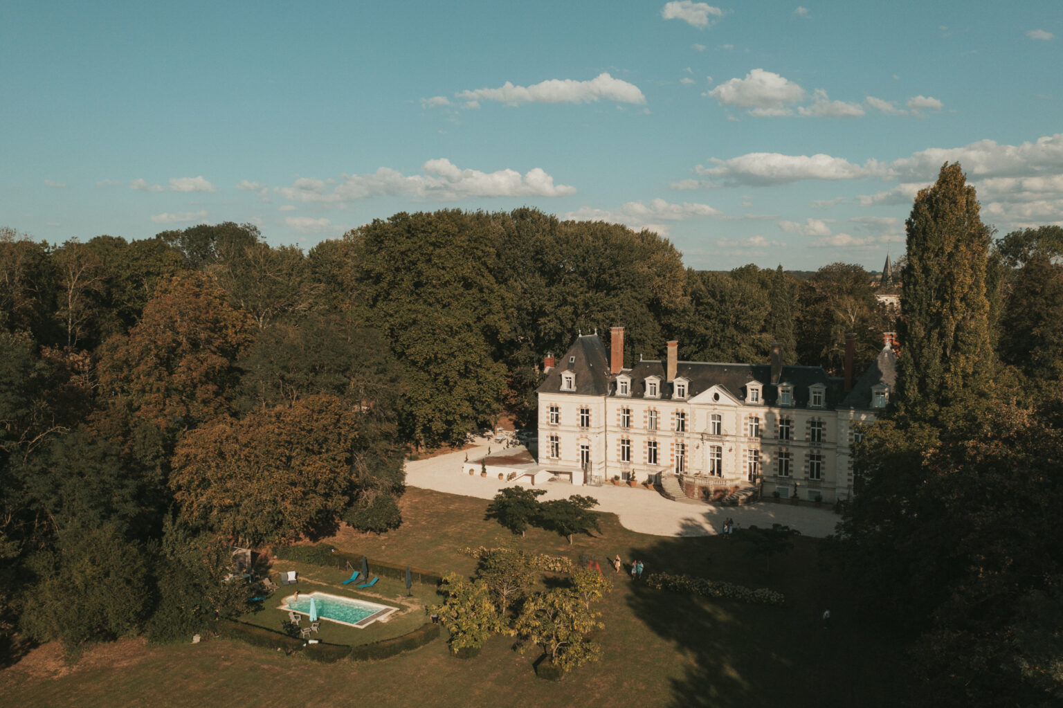 Mariage au Chateau de Percey dans l'Yonne
